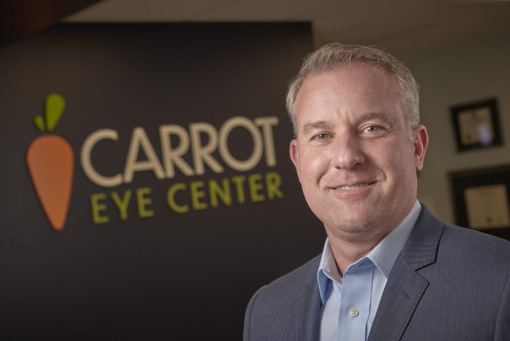 Dr. Matthew Hammond: Mesa's World College Of Refractive Surgery Fellow ...